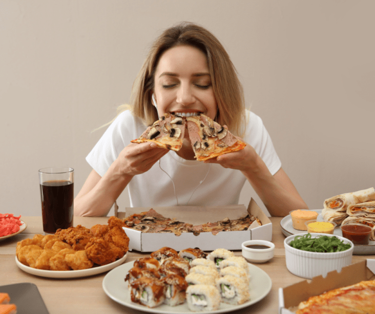 Comeu demais? Veja 12 dicas fáceis sobre o que fazer - Guia Viver Bem